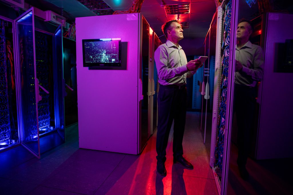 Upgrade your data center with minimal downtime - GreenBay CES ...